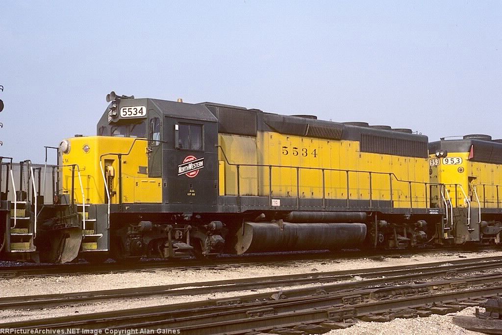 C&NW GP40 5534